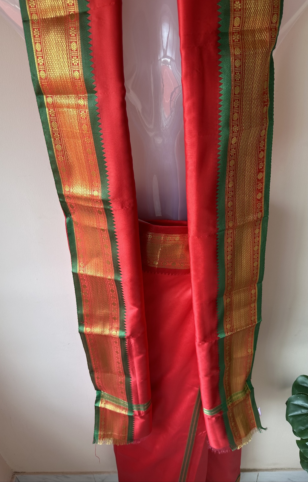Red big Border green and red Silk Mundu with silk Shawl set - Raavika